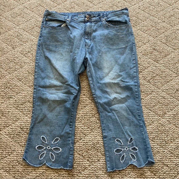 Apollo Jeans | Jeans | Apollo Jeans Light Blue Croppedcapri Embroidered ...